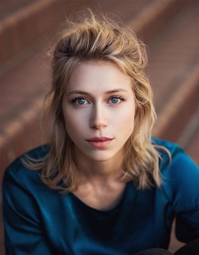 Ellie Morris | The Play That Goes Wrong | JAMES FOSTER LTD